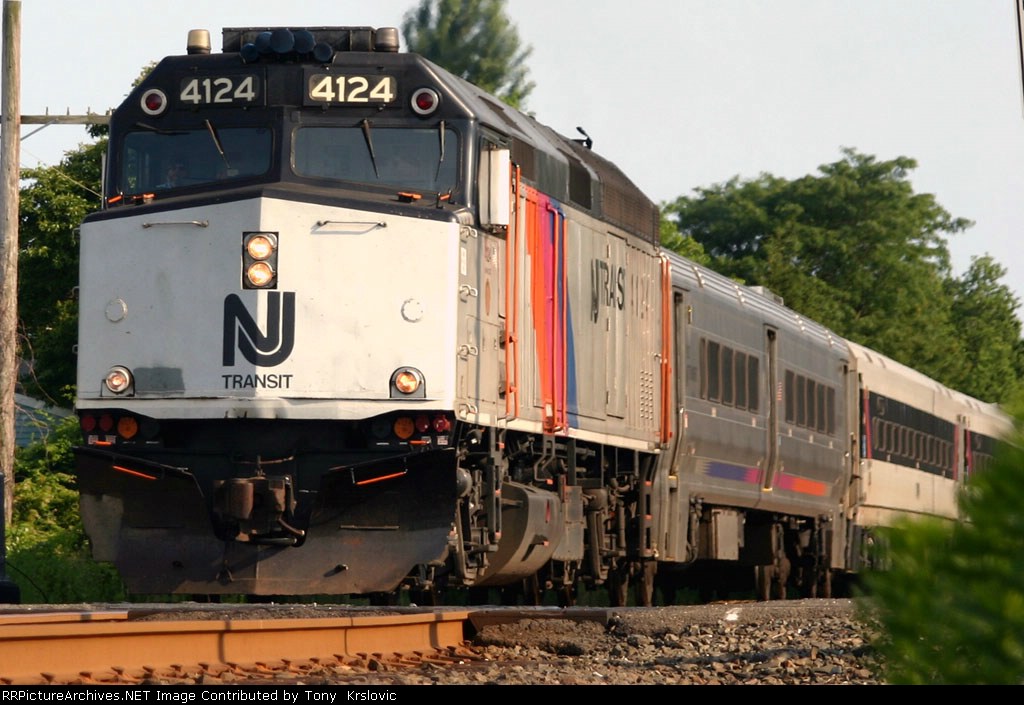 NJT 4124